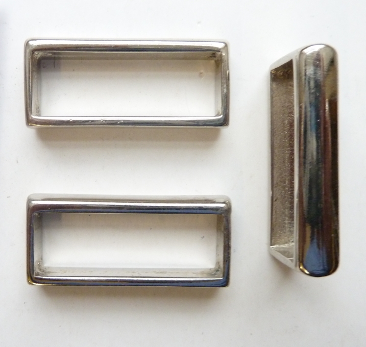 Le Prevo Leather belt loops